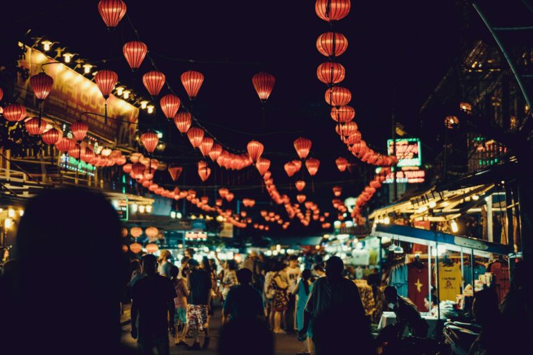 Toronto’s $10 Underground Night Market Returns: Massive Food Festival ...